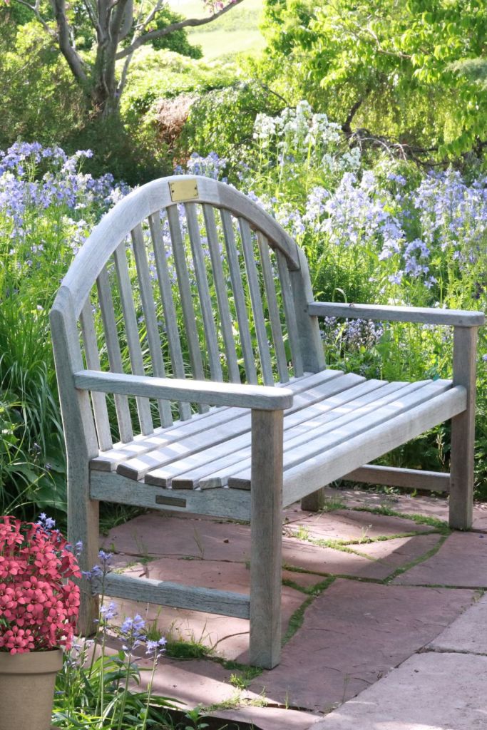 The Versatile Bench: Crafting Sturdy, Beautiful Seating with ...